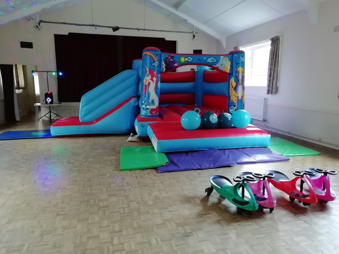 Ultimate Bouncy Castle Party Package Hire In Spalding Peterborough ...